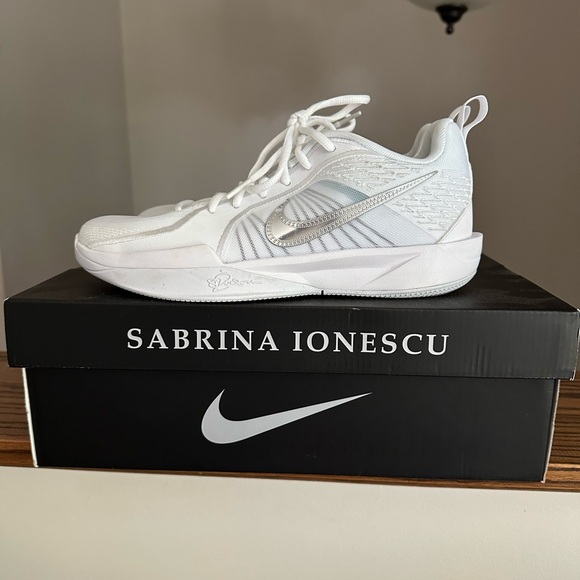 Sabina | Shoes | Nike Sabrina Ionescu Kids Sneakers White And Silver ...